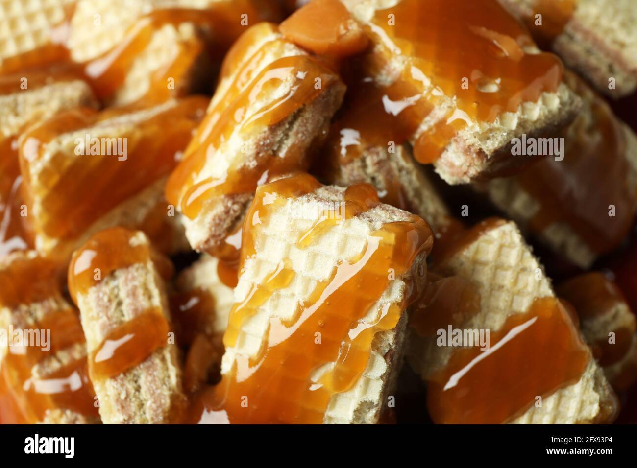 Caramel wafers hi-res stock photography and images - Alamy