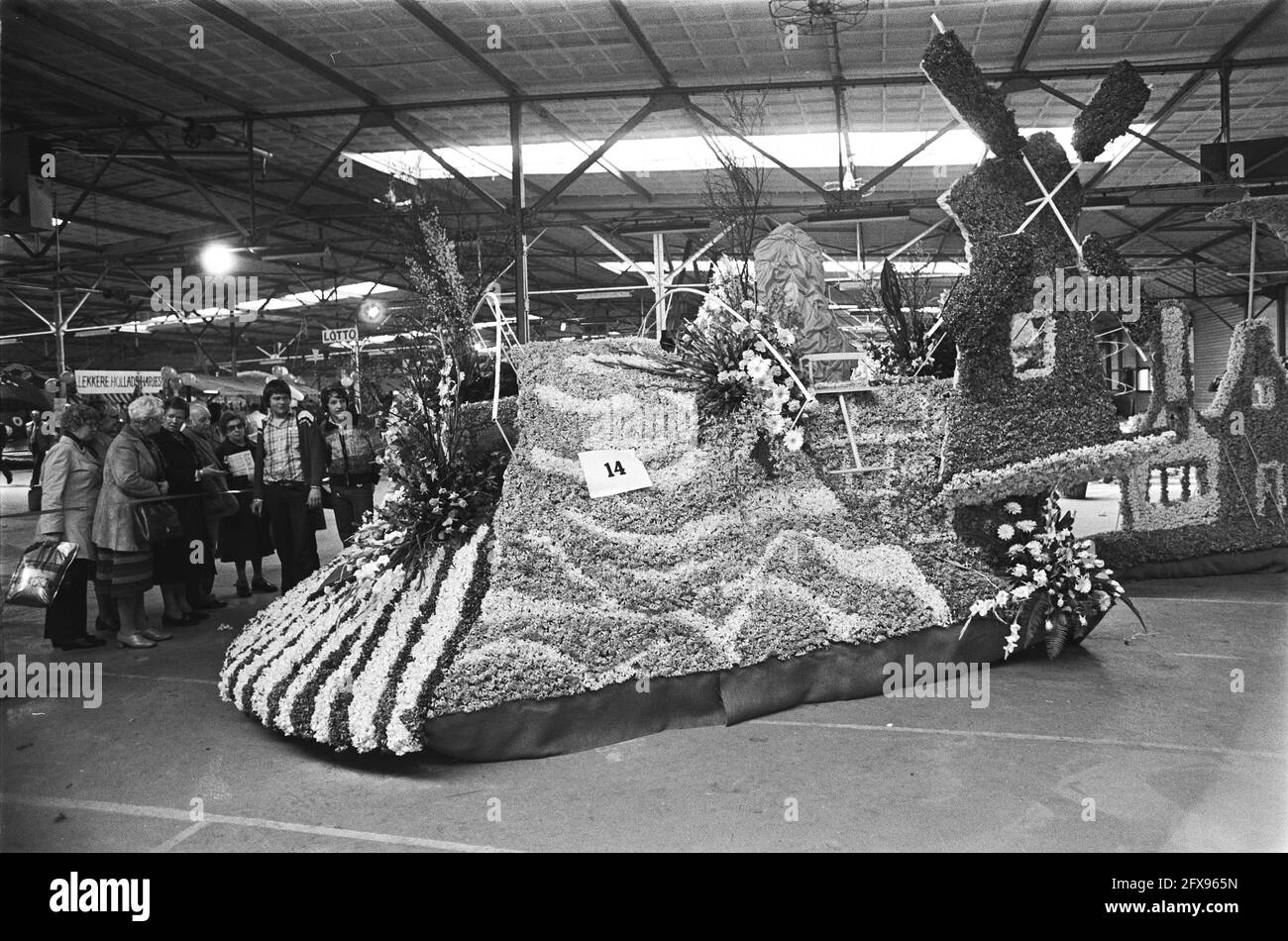 Flower parade float in Lisse, April 21, 1978, BLOOM CORSOS, The ...