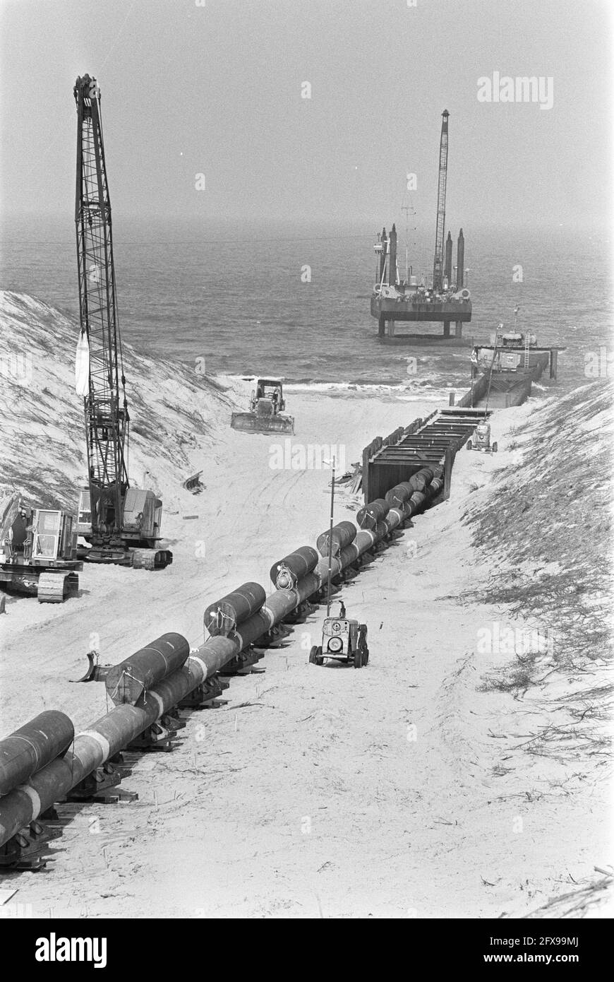 drilling rigs, pipelines, gas, June 3, 1983, drilling rigs, gas ...