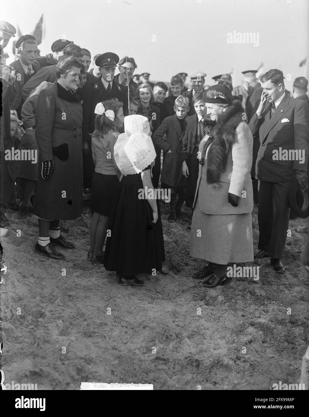 Tree planting days hi-res stock photography and images - Alamy