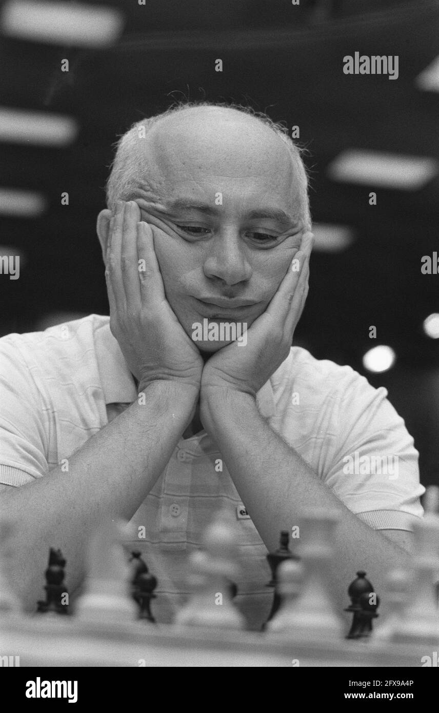 Gulko hi-res stock photography and images - Alamy