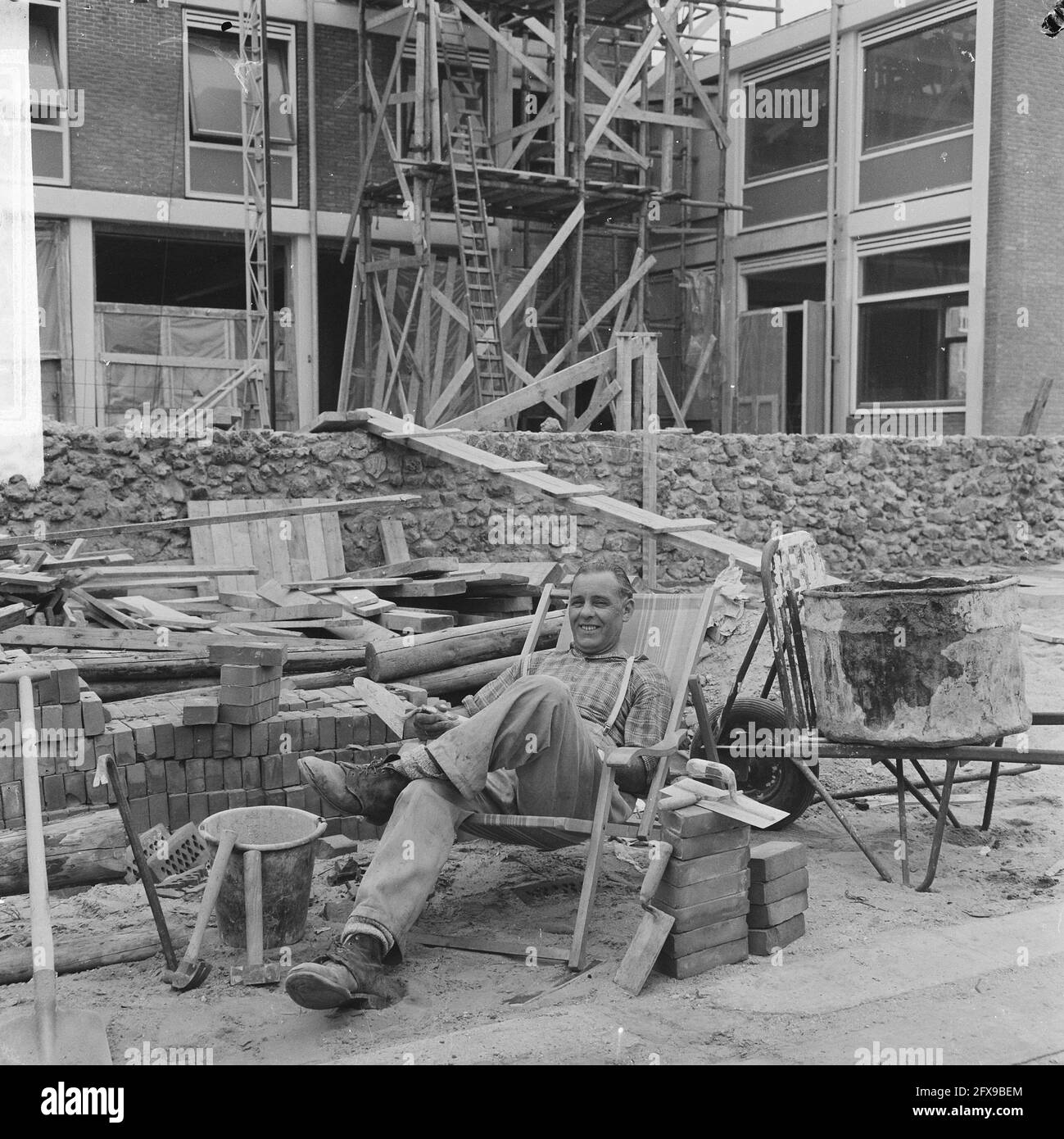 Construction workers on vacation, construction worker in recliner at ...