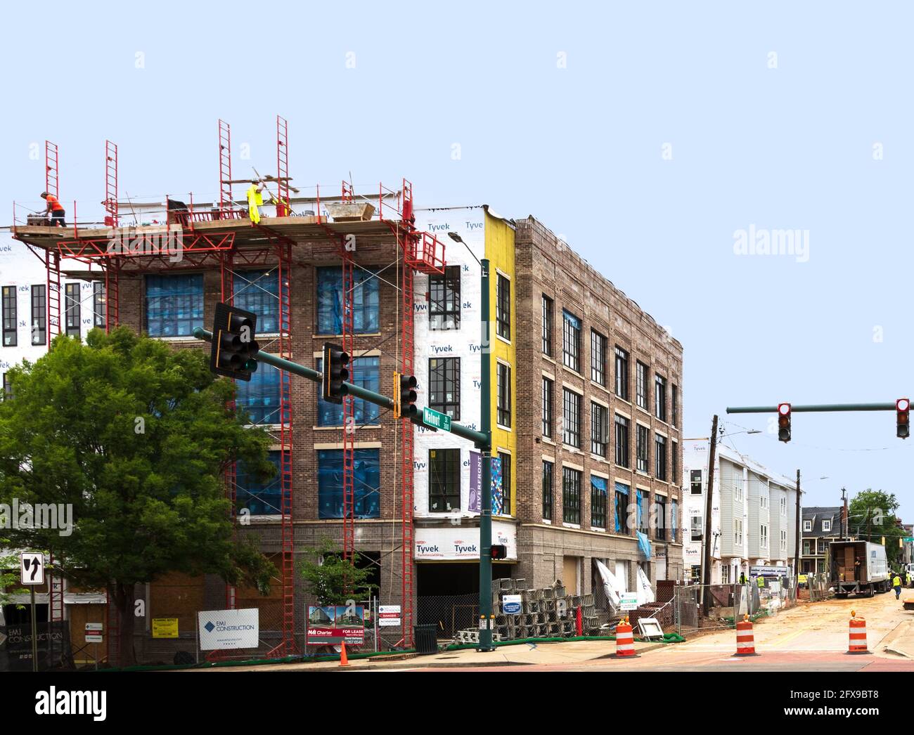 CHATTANOOGA, TN, USA-10 MAY 2021: Diagonal view of new commercial ...