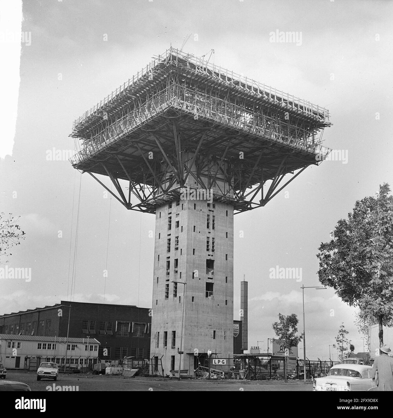 Construction of an office block on Marconiplein in Rotterdam, built ...