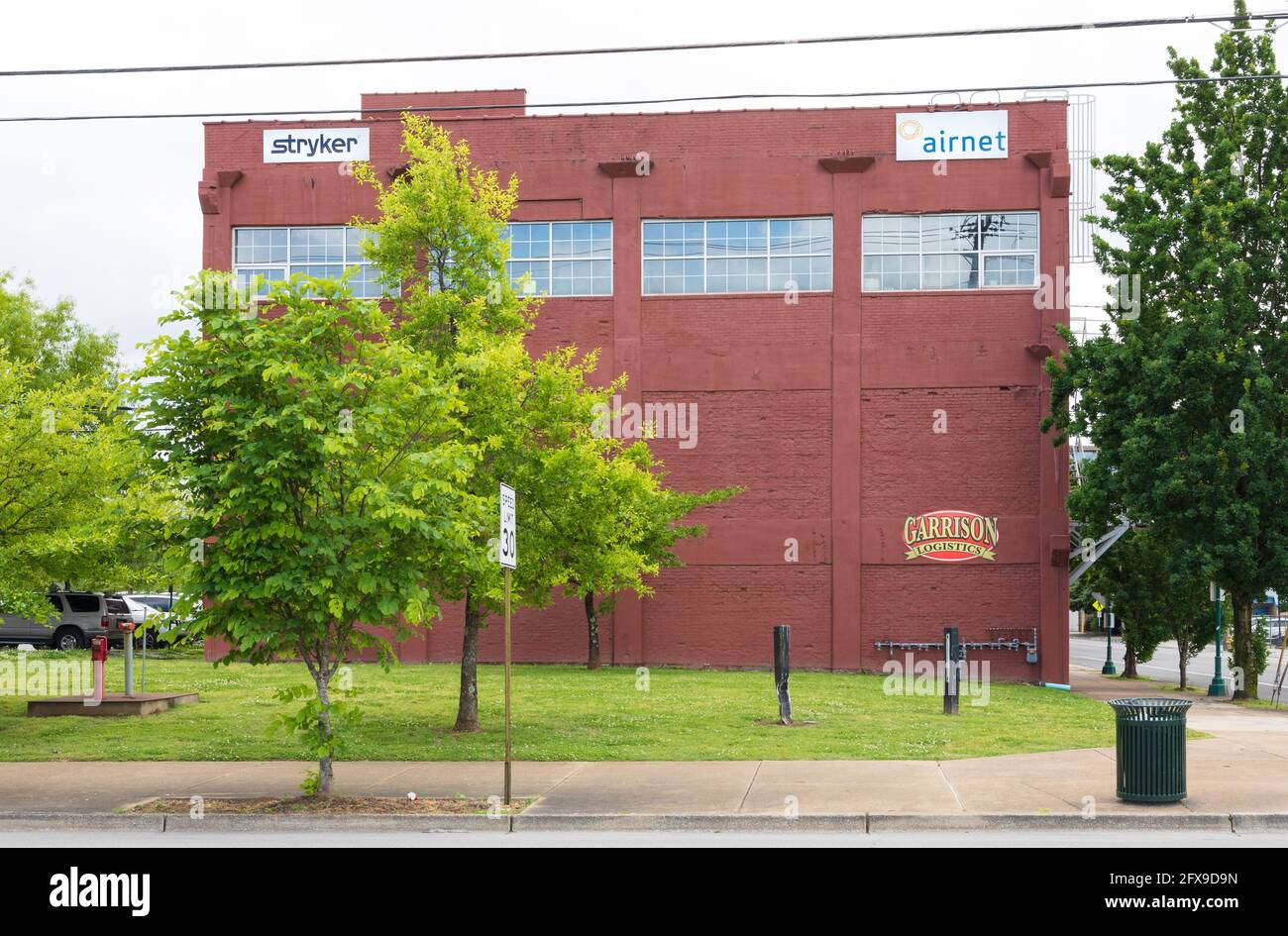 CHATTANOOGA, TN, USA-10 MAY 2021: A commercial building with signs ...