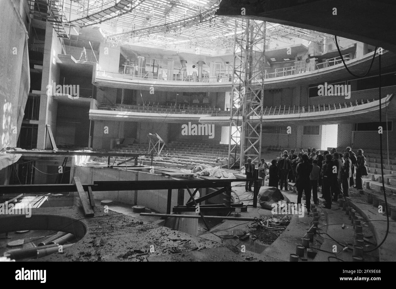 Construction of the Stopera in Amsterdam; visit of parliamentary ...