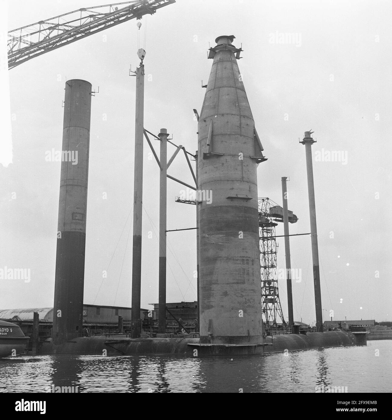 American drilling rig transworld rig 58 Black and White Stock Photos ...