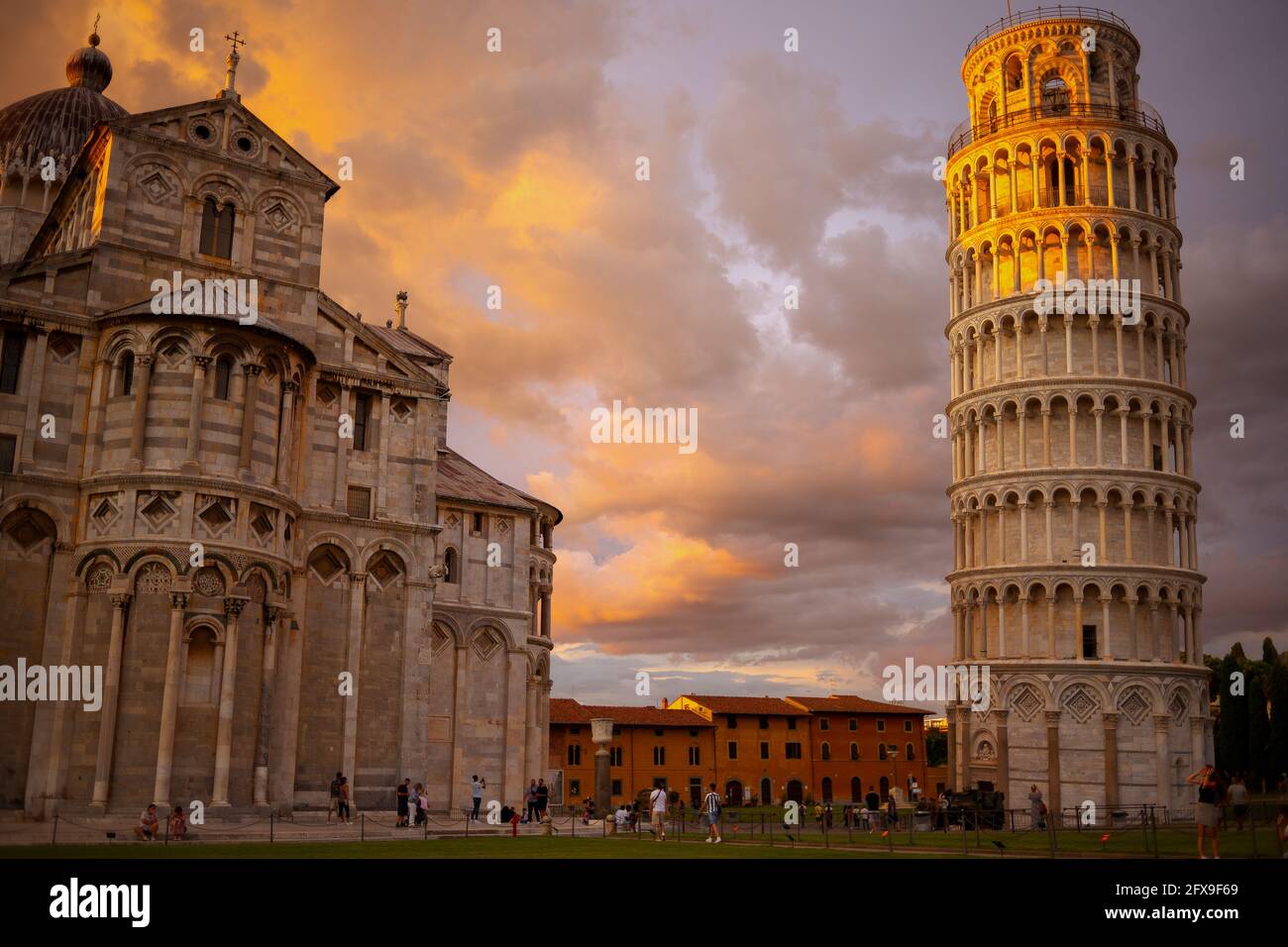 Leaning tower pisa 2020 hi-res stock photography and images - Alamy