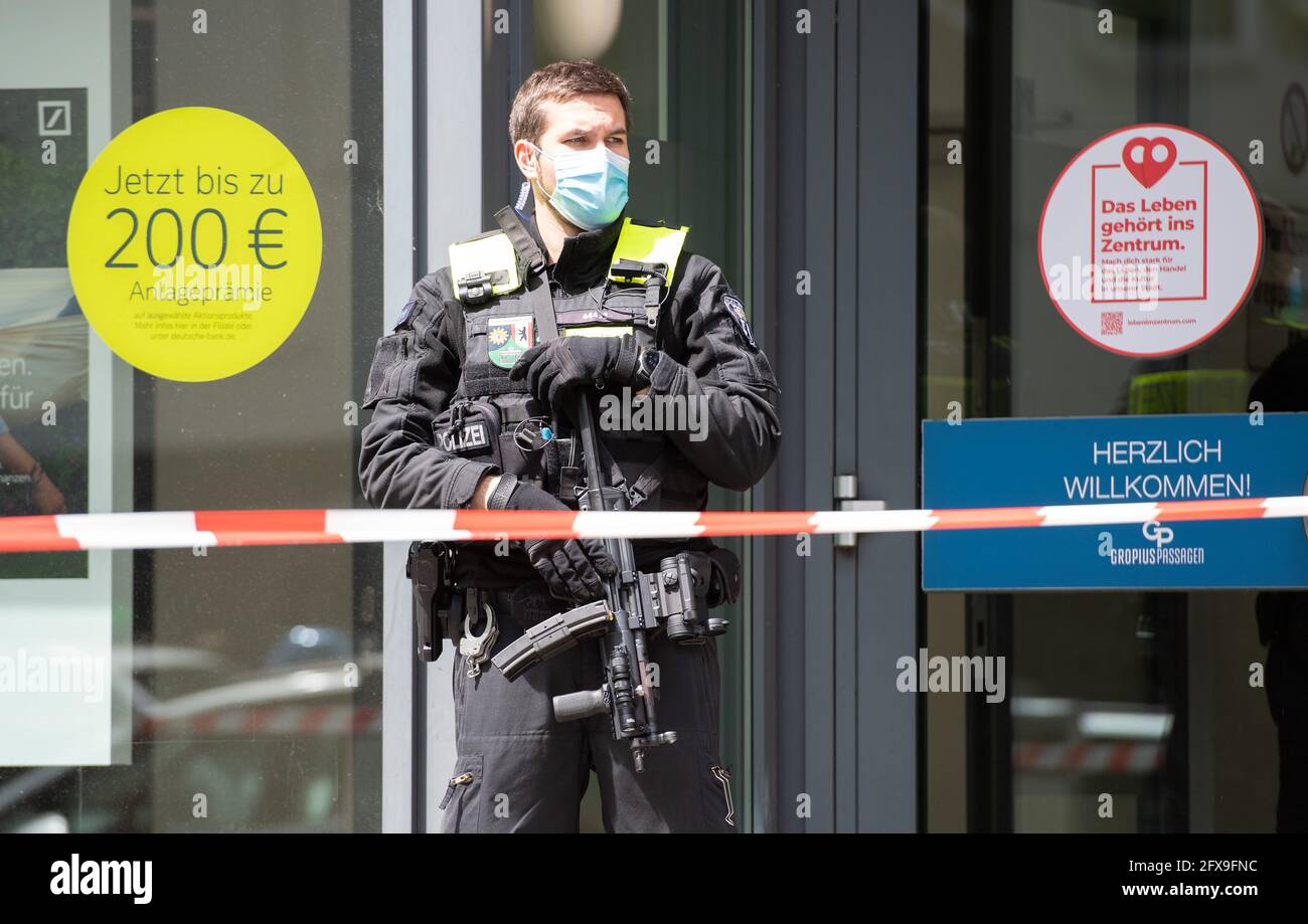 Bank robbery gun hi-res stock photography and images - Alamy