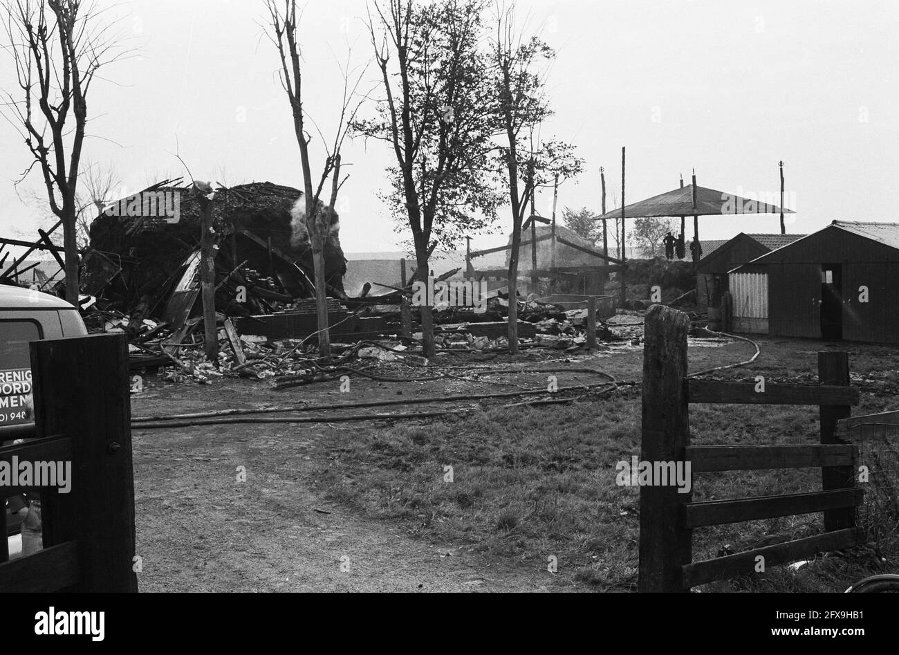 Overview burned down farmhouse hi-res stock photography and images - Alamy
