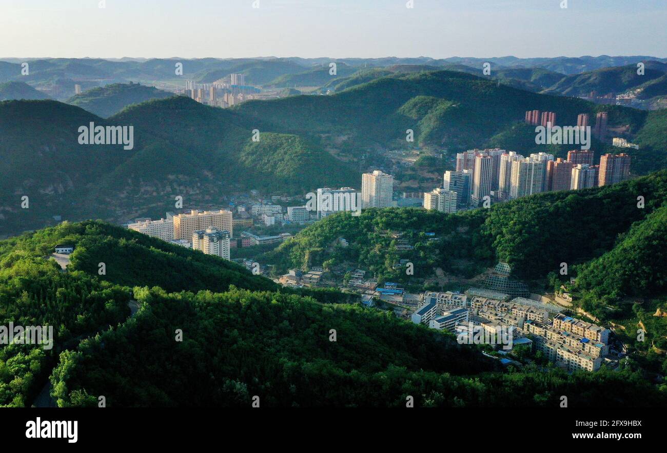 (210526) -- YAN'AN, May 26, 2021 (Xinhua) -- Aerial photo taken on May ...