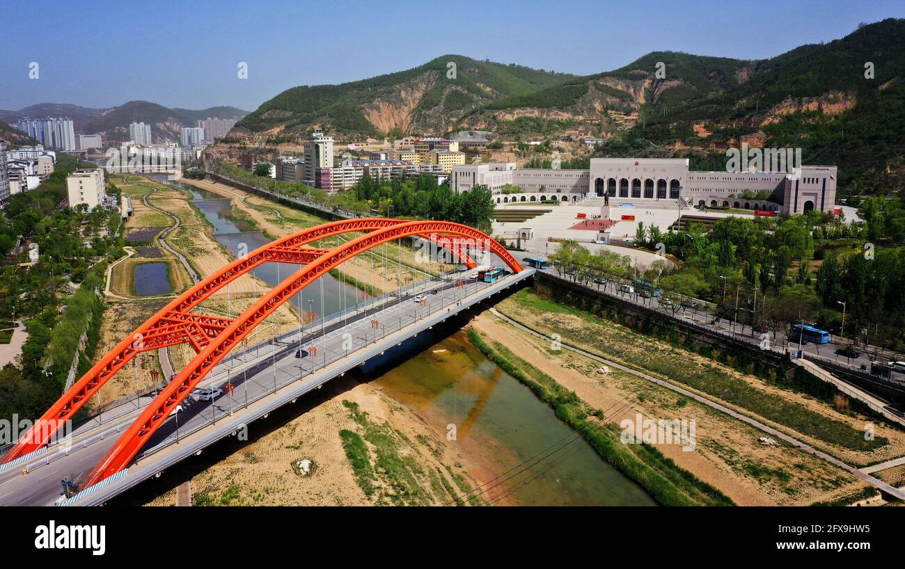 (210526) -- YAN'AN, May 26, 2021 (Xinhua) -- Aerial photo taken on May ...