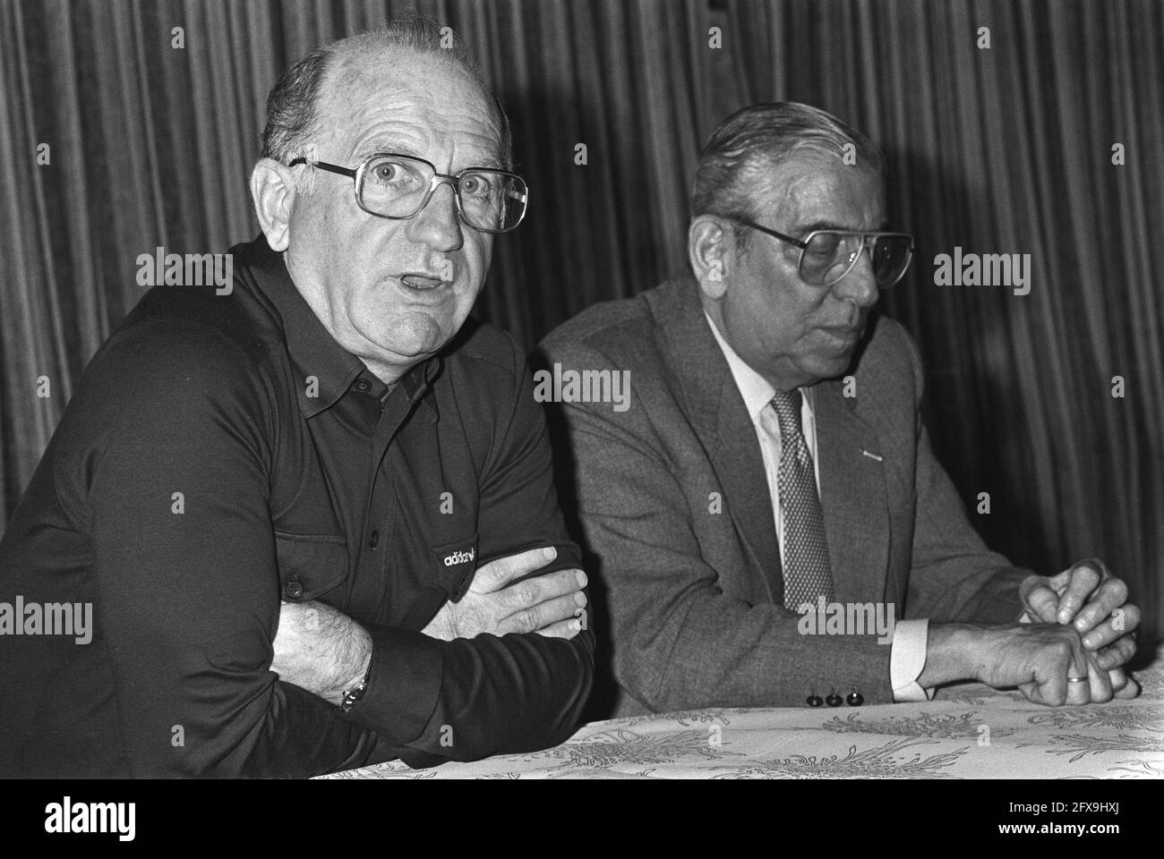 Left van praag hi-res stock photography and images - Alamy