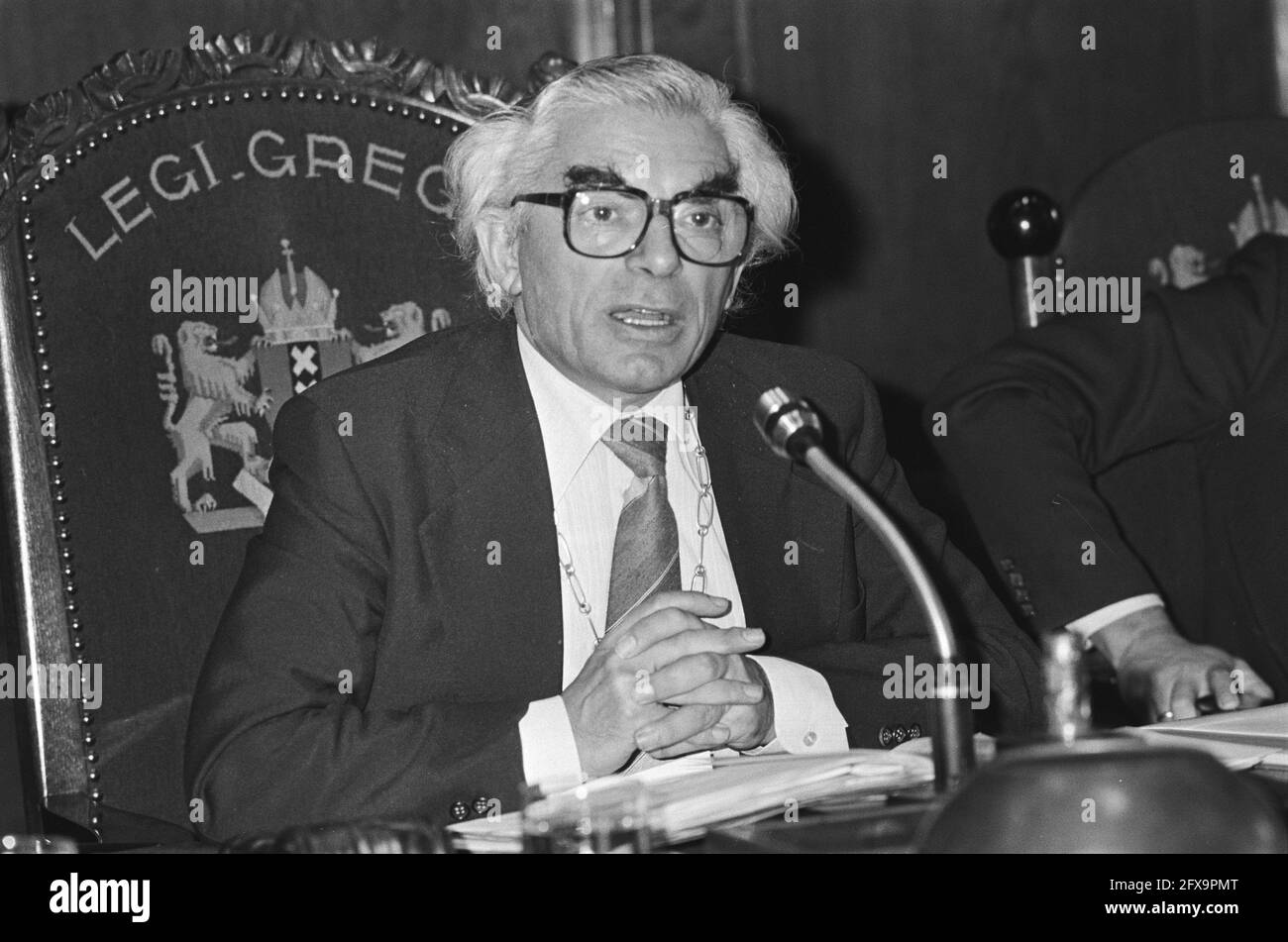 Mayor polak speaking hi-res stock photography and images - Alamy