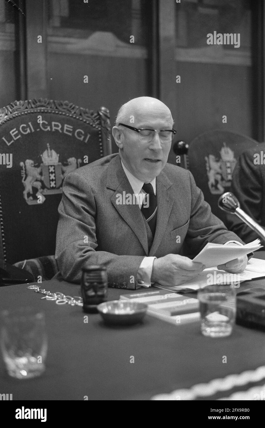 Mayor samkalden delivers new years speech Black and White Stock Photos ...