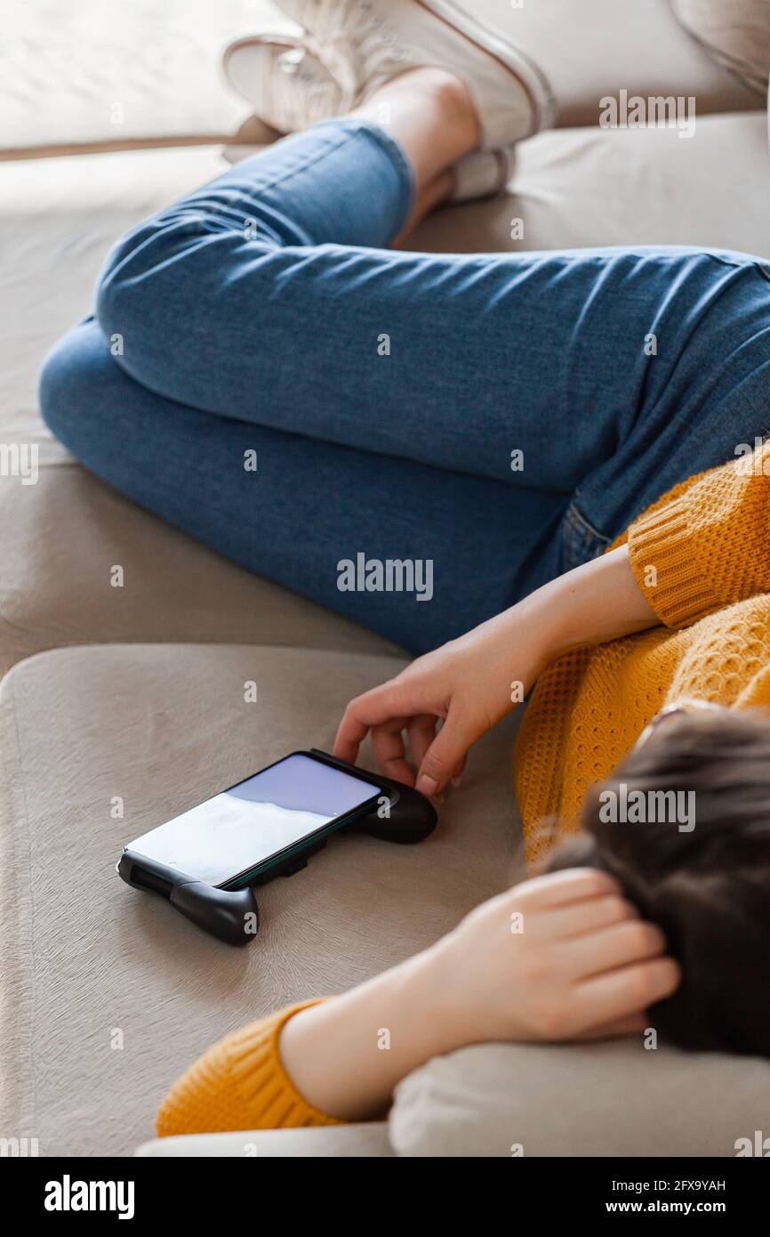 Sleep phone hi-res stock photography and images - Alamy