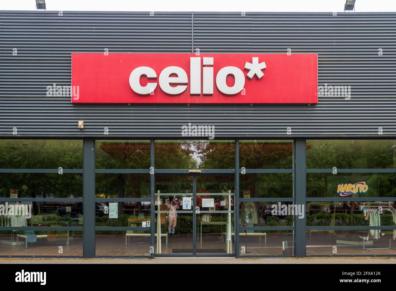 Celio store hi-res stock photography and images - Alamy