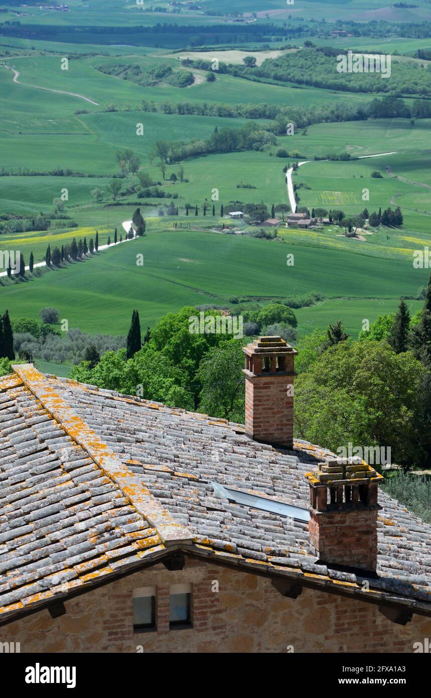 typical italian roof with rolling hills in the background Stock Photo ...