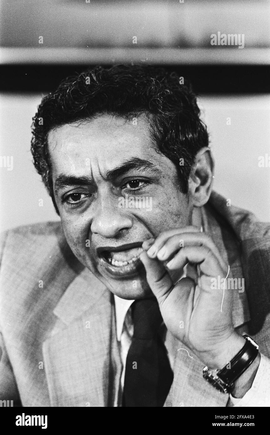 Sen speaking hi-res stock photography and images - Alamy