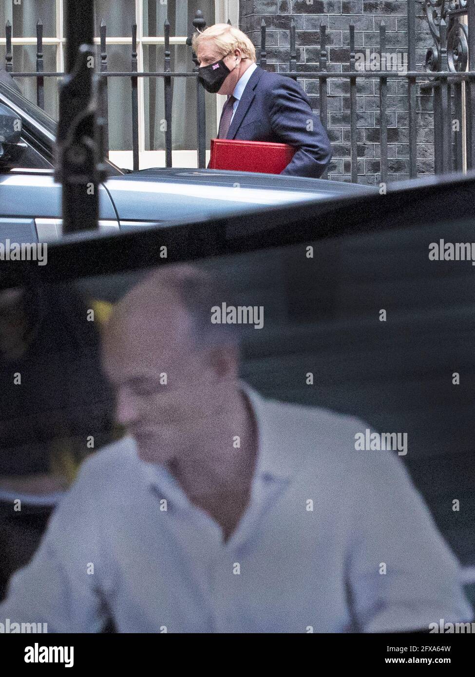 Boris Johnson Leaves 10 Downing Street as Dominic Cummings is seen Live ...