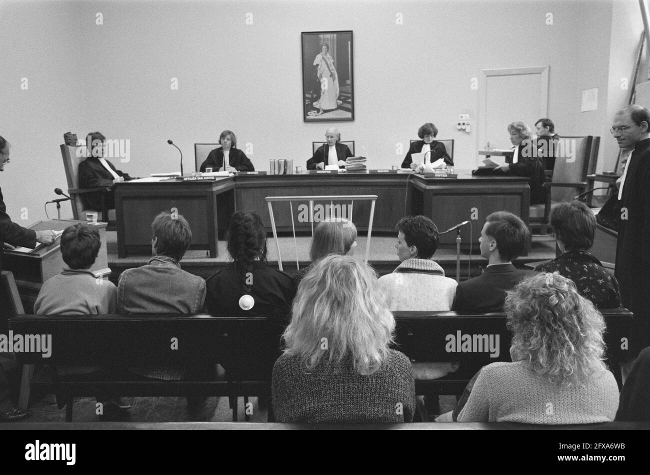 Overview courtroom hi-res stock photography and images - Alamy