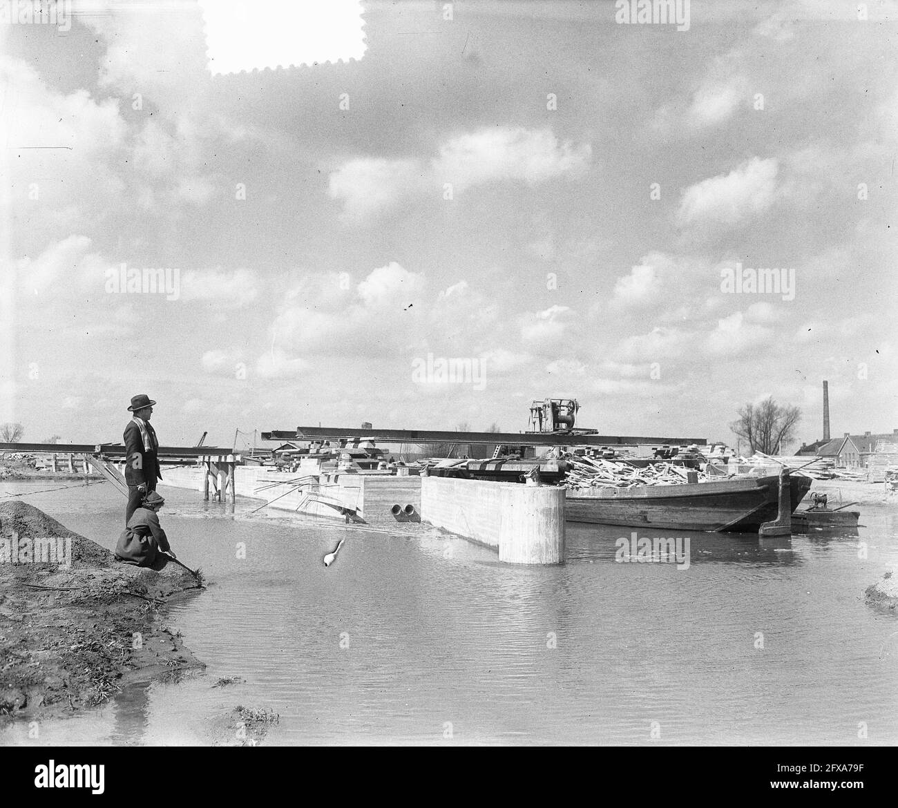 Dike failure sluice doesburg hi-res stock photography and images - Alamy