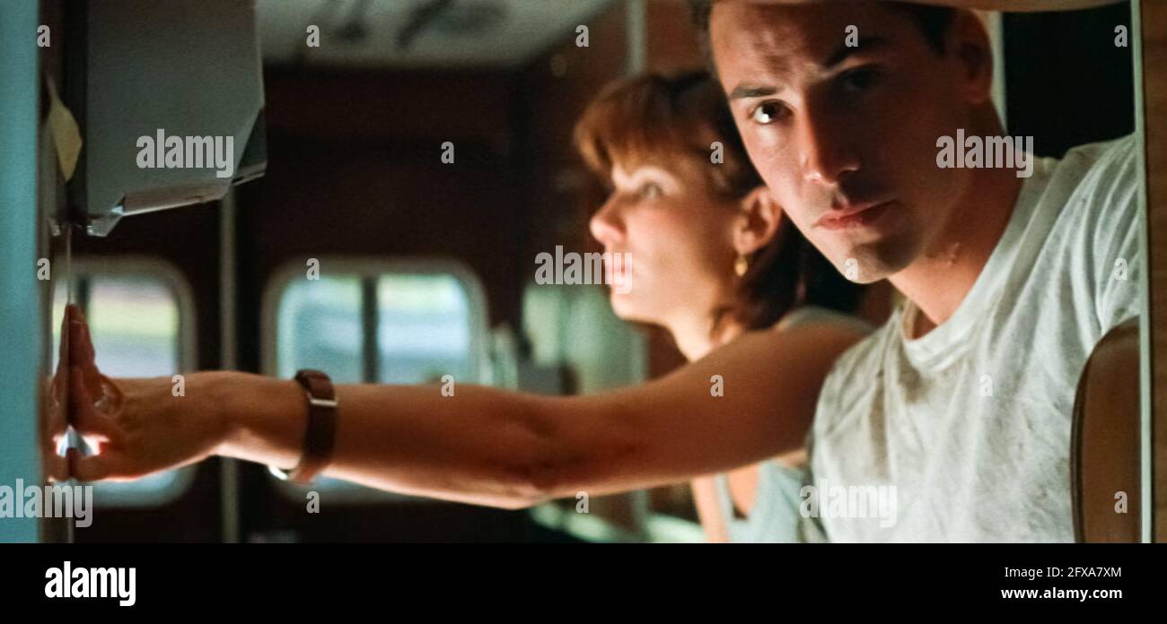 USA. Keanu Reeves and Sandra Bullock in a scene from the (C)Twentieth ...
