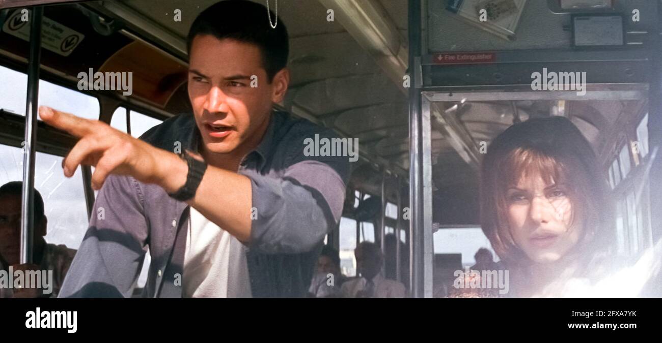 USA. Keanu Reeves and Sandra Bullock in a scene from the (C)Twentieth ...