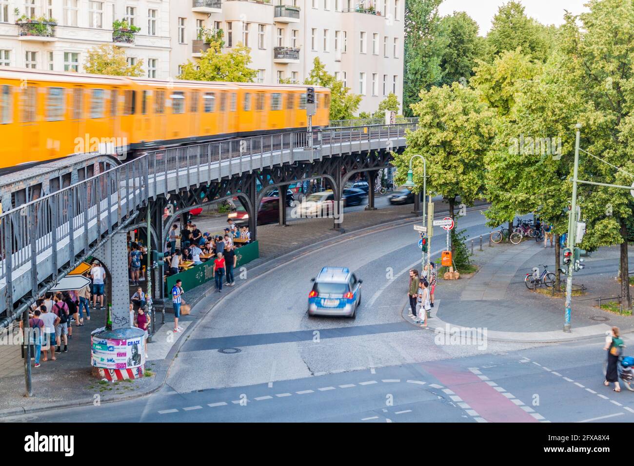 Elevated metro rail hi-res stock photography and images - Alamy