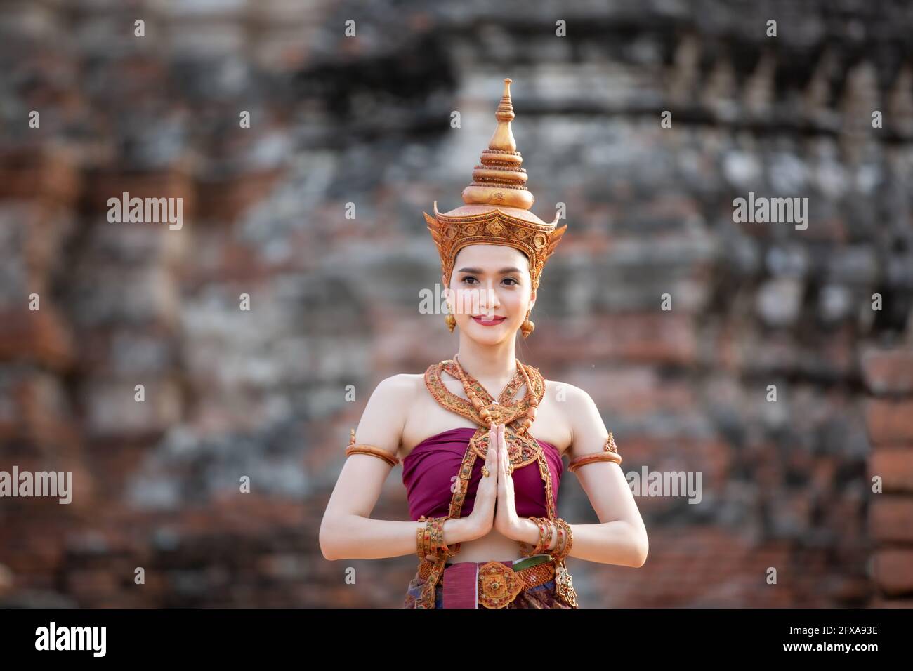 Beautyful Thai woman wearing thai traditional clothing, Beautiful woman ... Beautyful Thai woman wearing thai traditional clothing, Beautiful woman ...