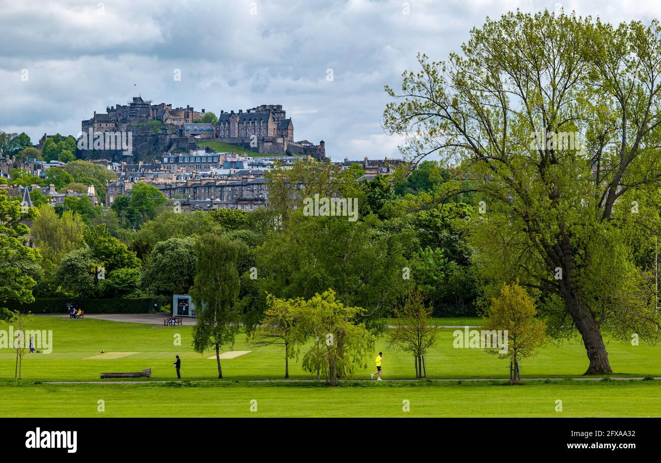 Edinburgh, Scotland, United Kingdom, 26th May 2021. UK Weather: On a ...
