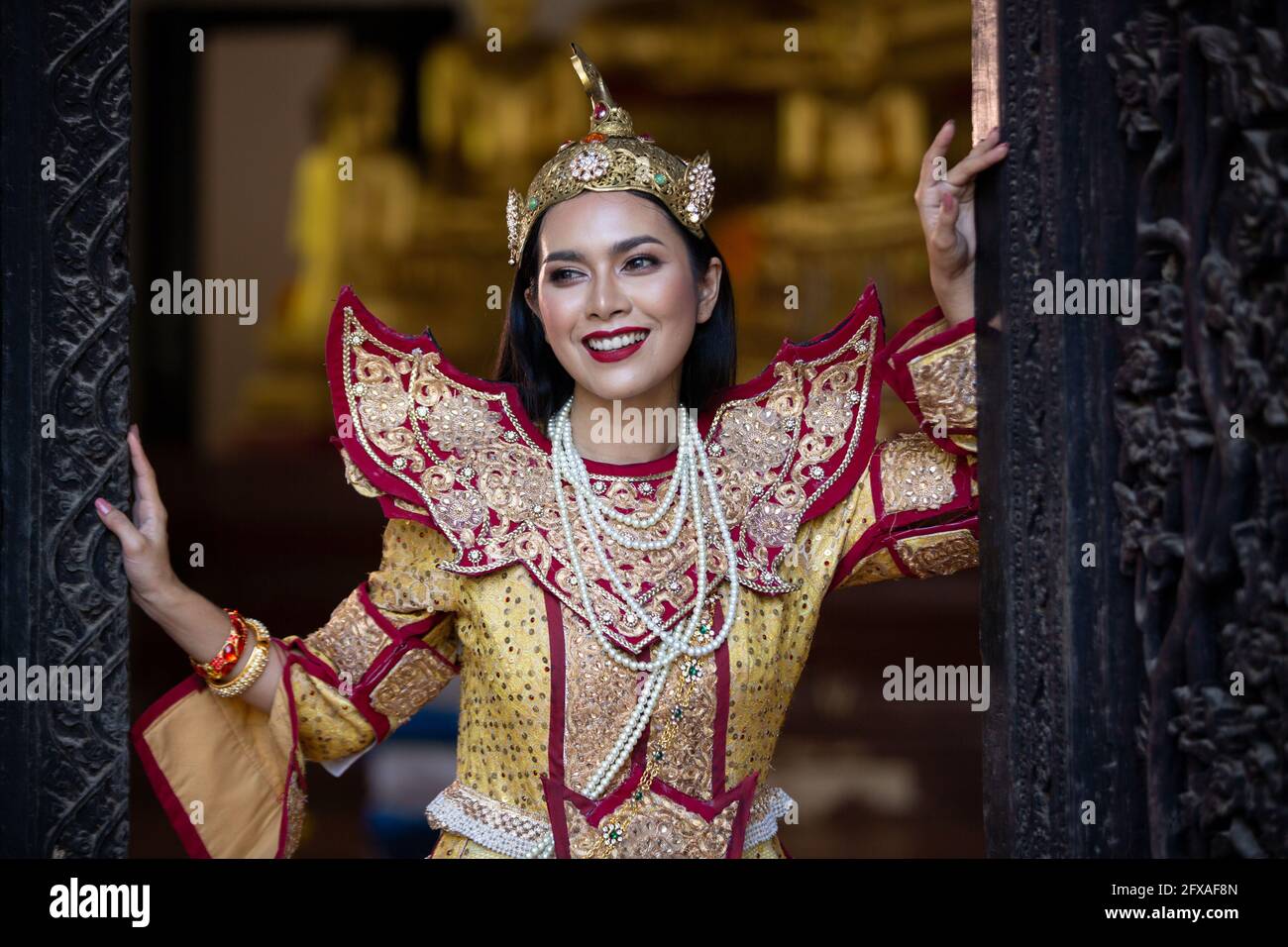 Burmese dancer dance in burma beautiful hi-res stock photography and ...