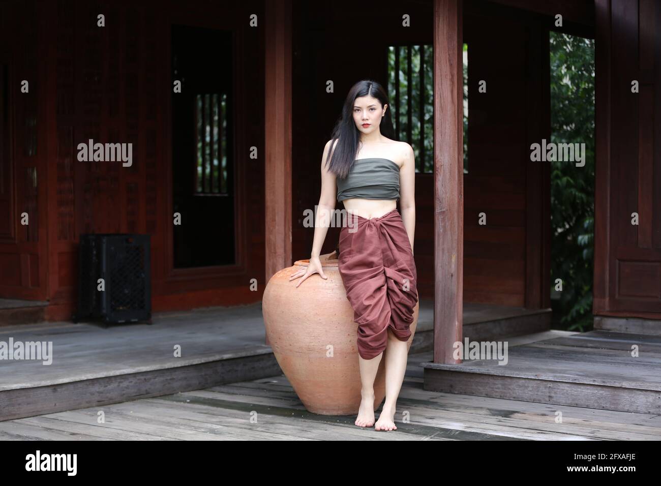 Portrait of Thai farmers wearing Thai traditional dress in rural of ...