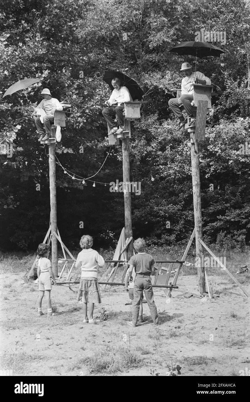 World pole sitting championships hi-res stock photography and images ...