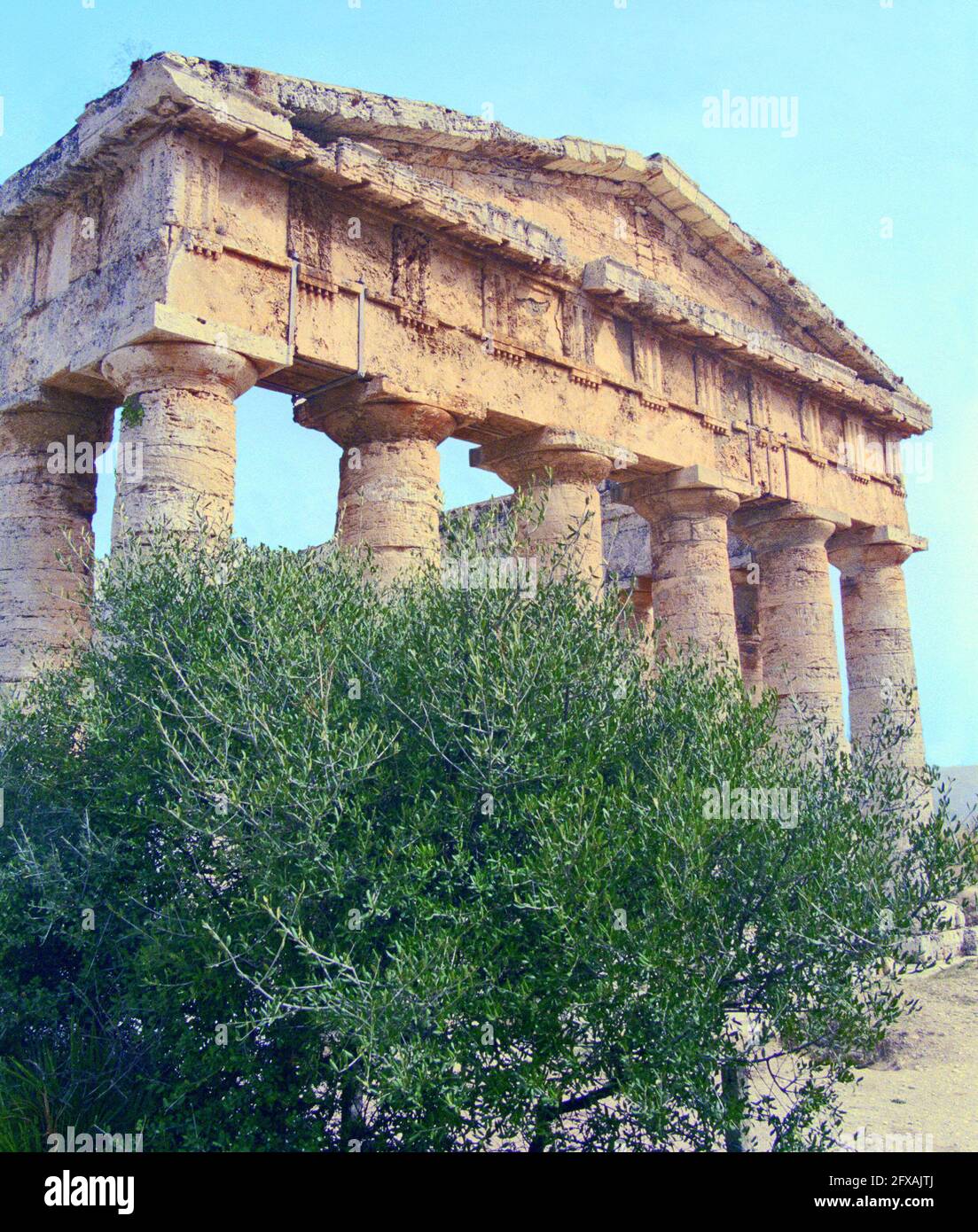 Grecia, ancient monuments hi-res stock photography and images - Alamy