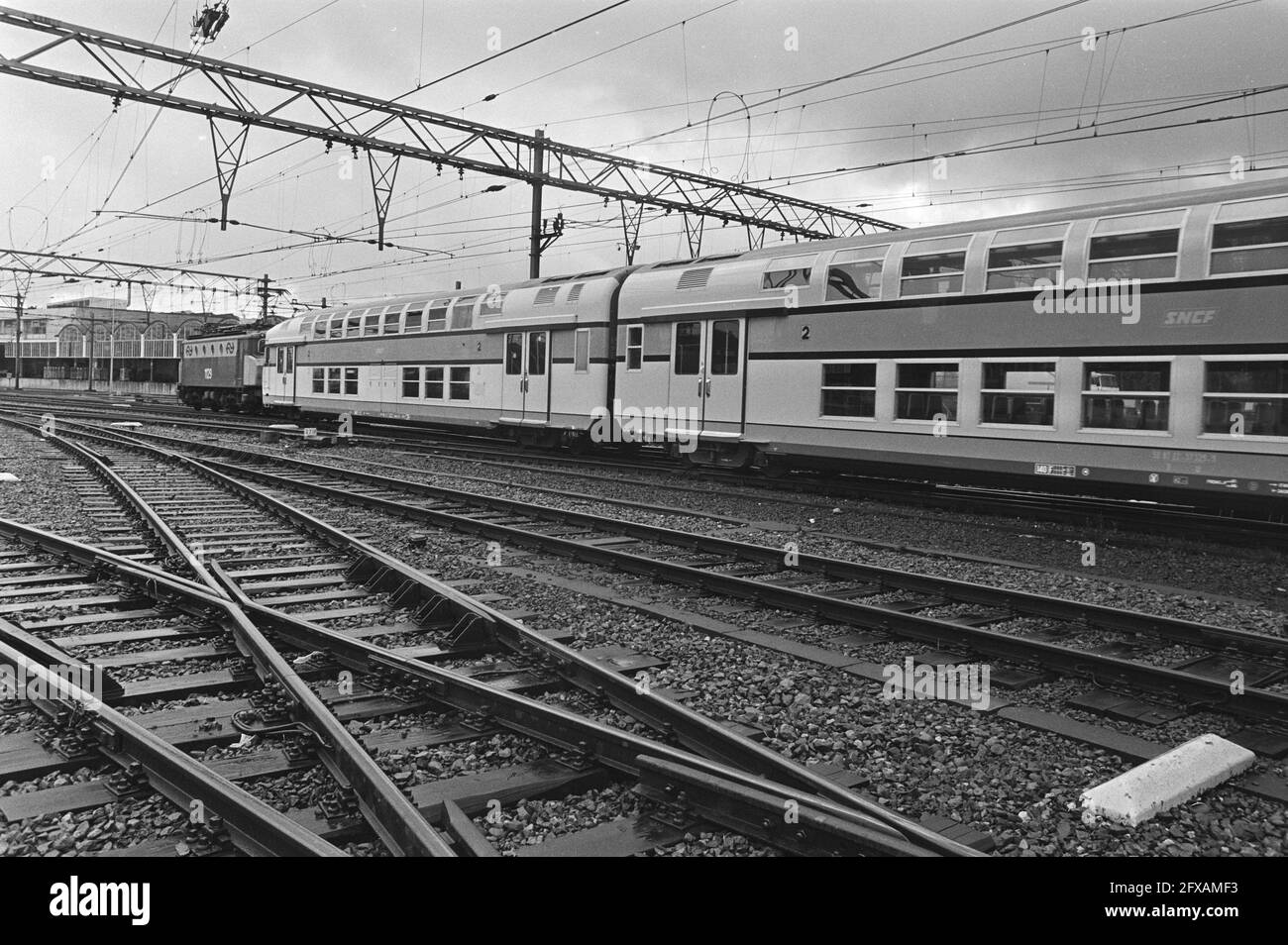 Double decker coaches at NS borrowed from French Railways double decker ...