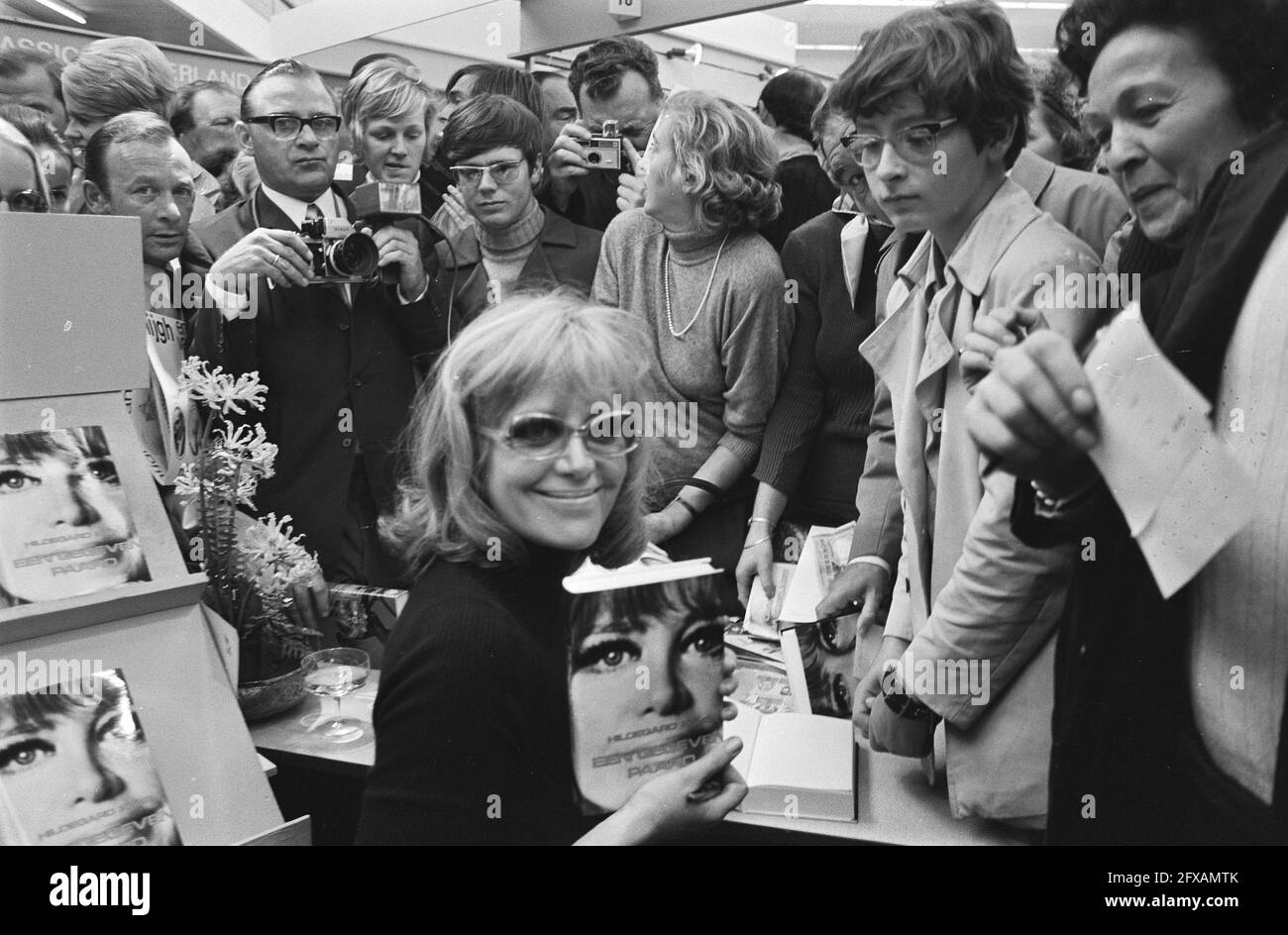 German actress singer hildegard knef signs hi-res stock photography and ...