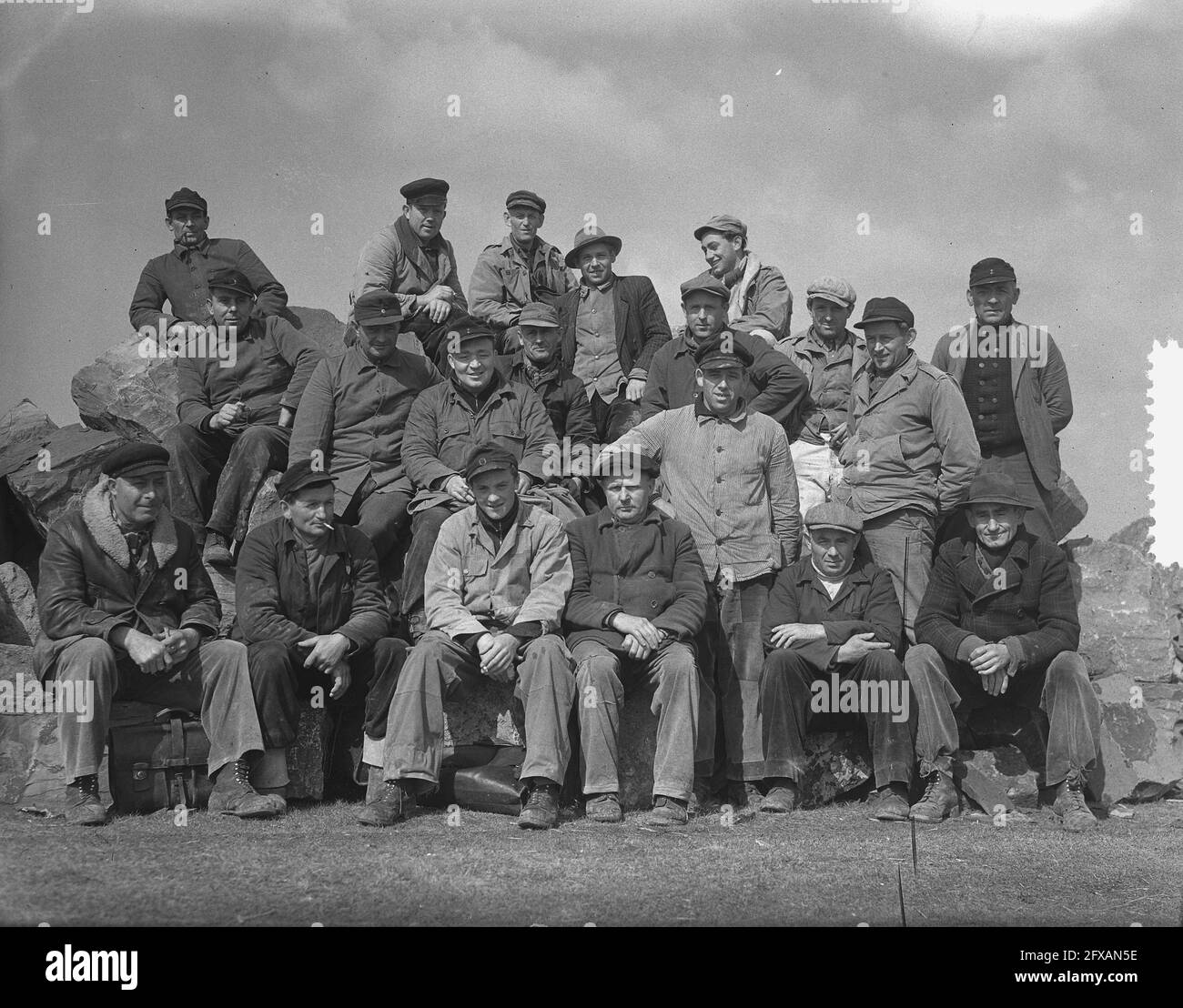 German brick setters working hi-res stock photography and images - Alamy