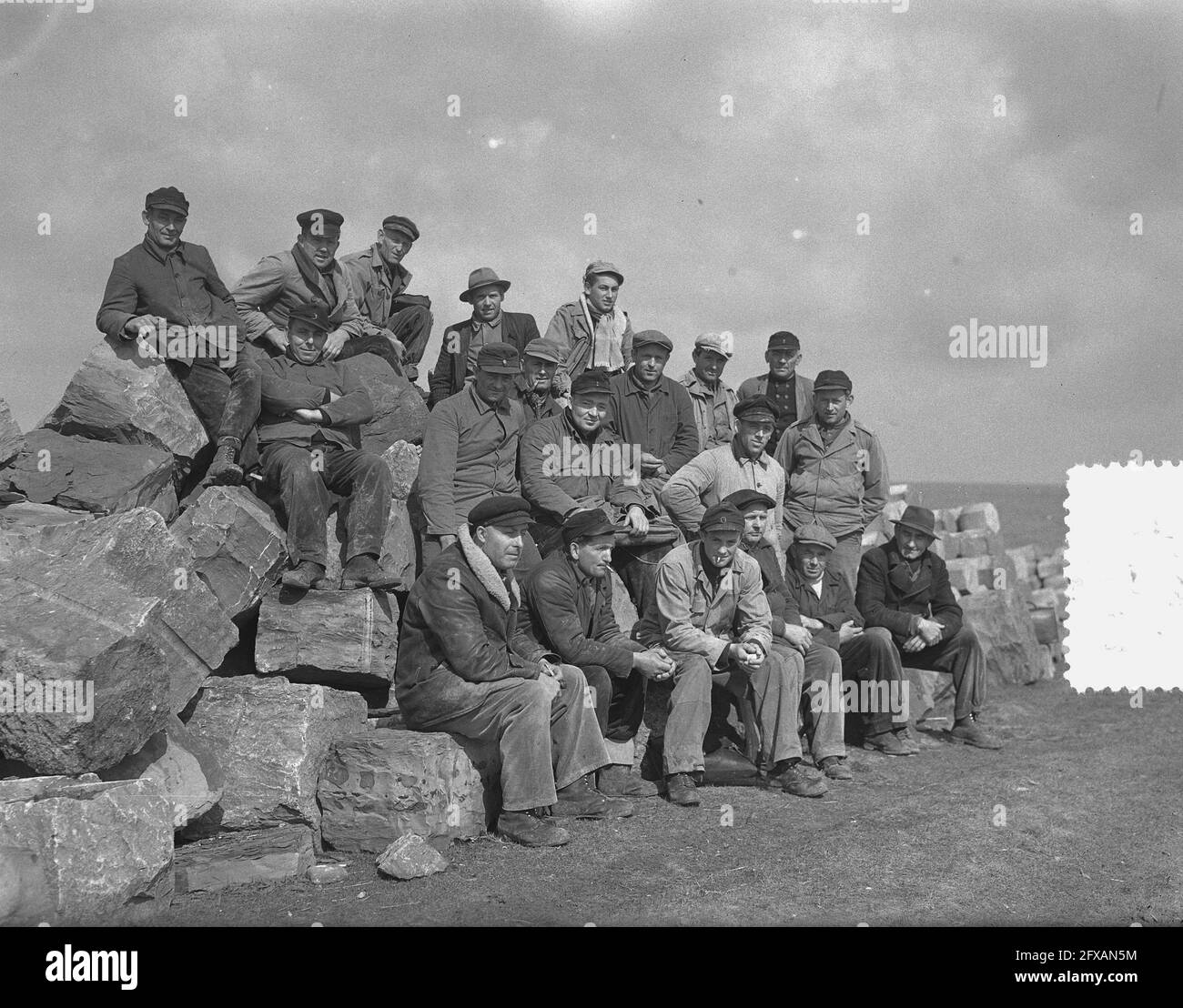 German brick setters working hi-res stock photography and images - Alamy