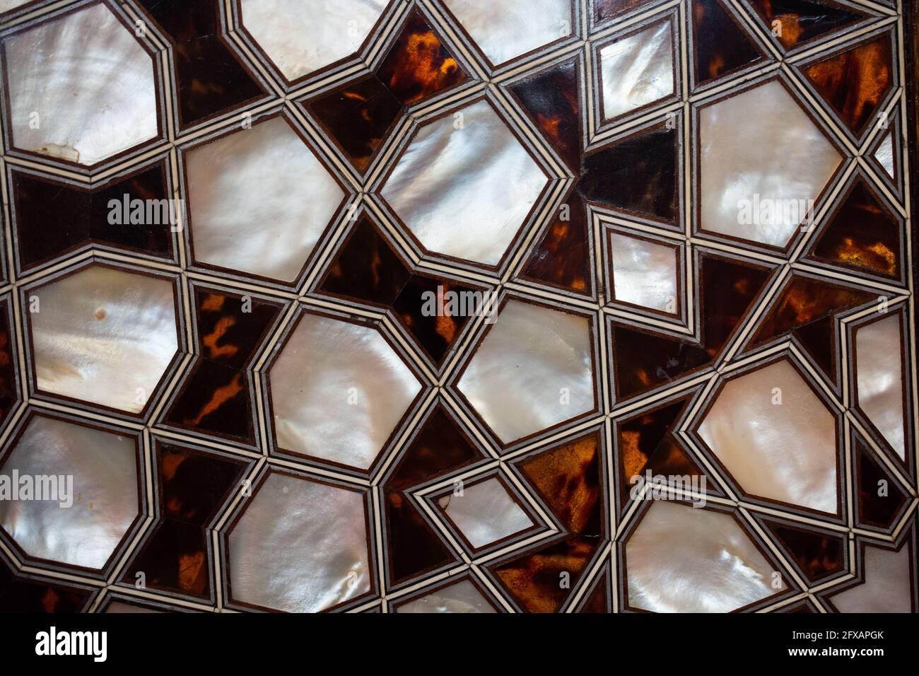 Pearl inlays hi-res stock photography and images - Alamy