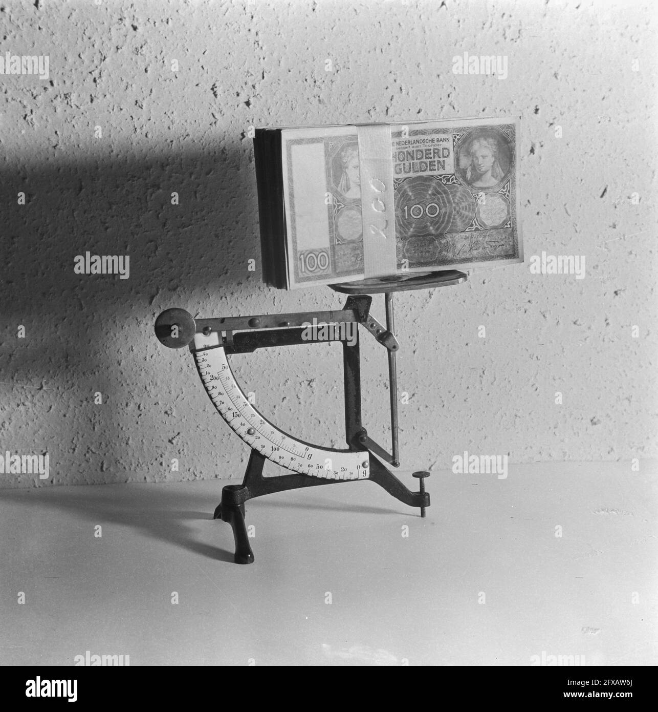 100 guilder banknotes hi-res stock photography and images - Alamy