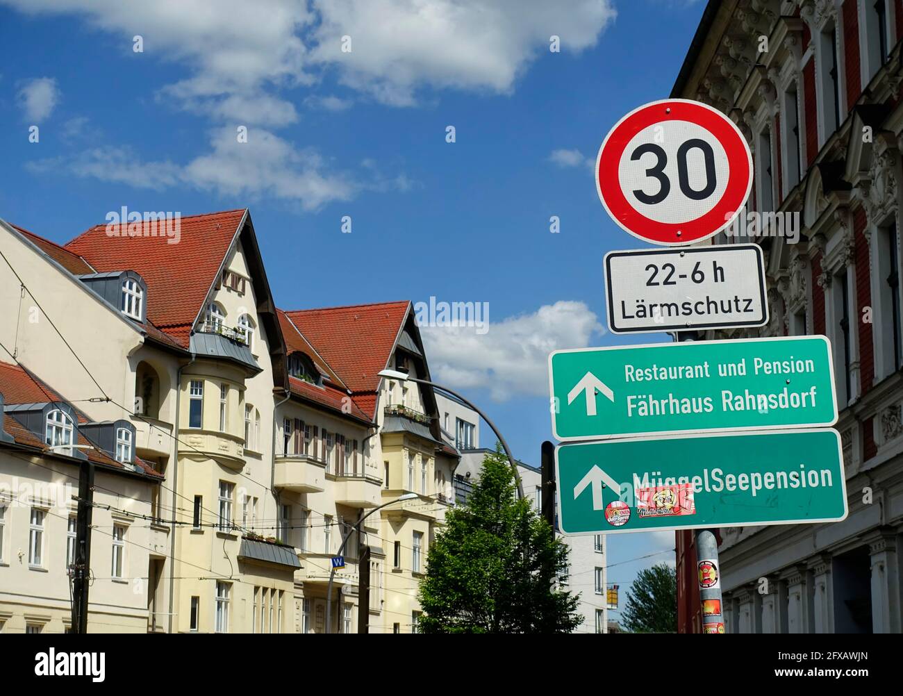 Speed 30, street sign in Berlin Stock Photo - Alamy