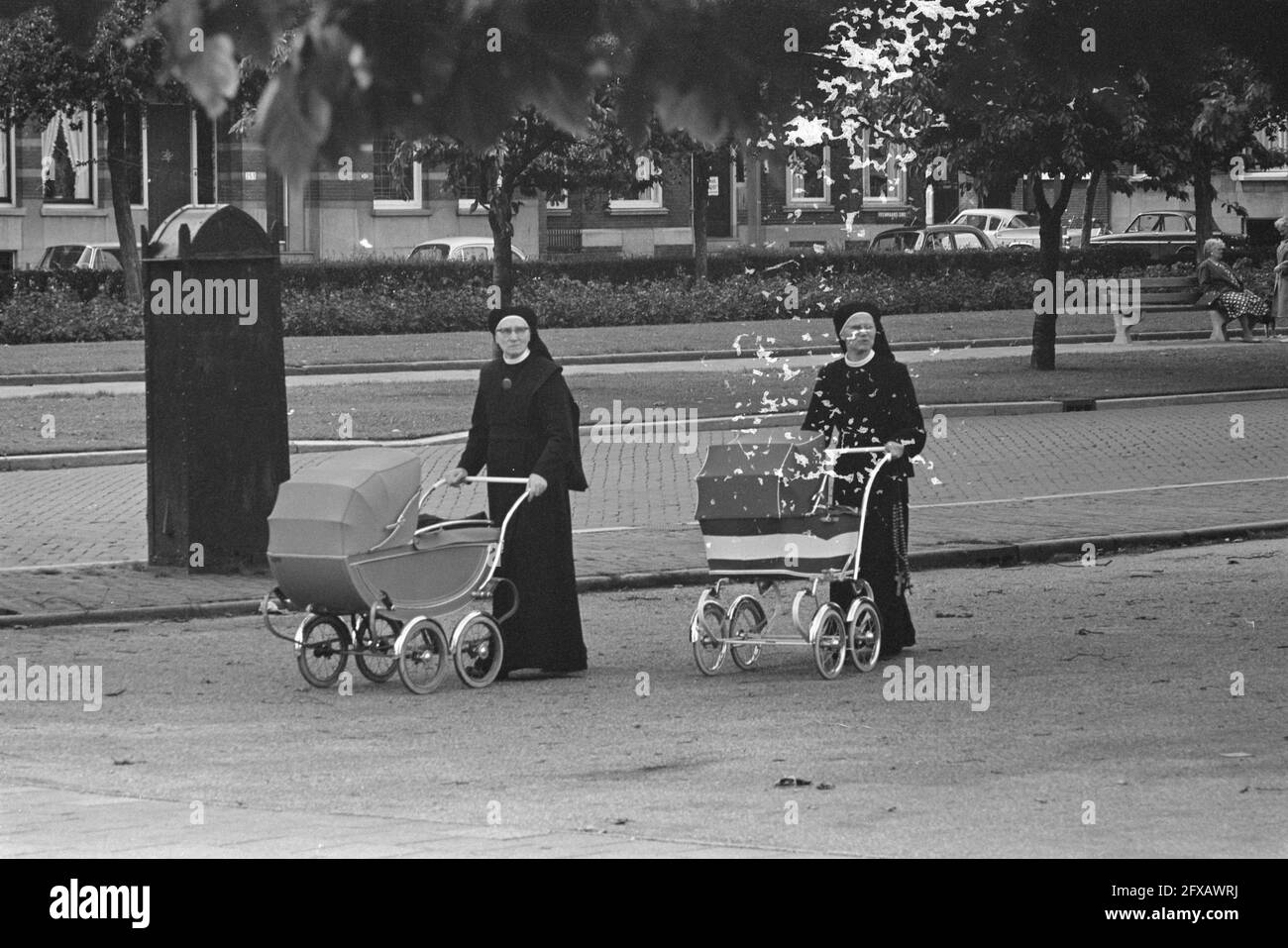 Baby nuns hi-res stock photography and images - Alamy