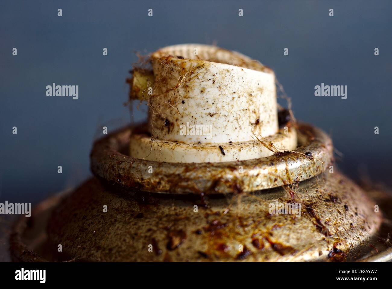 Old paint cans hi-res stock photography and images - Alamy