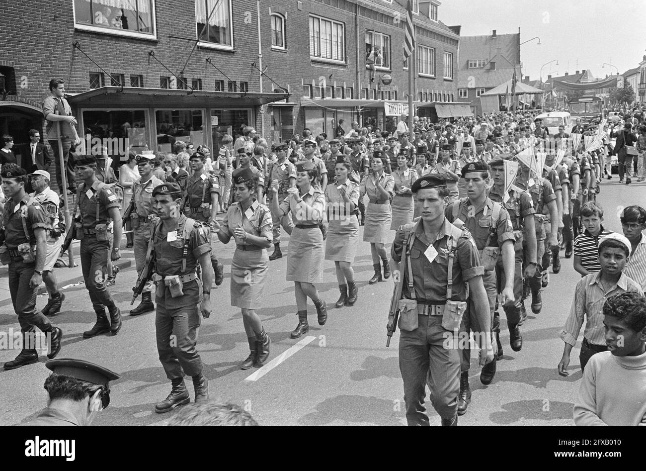 Nijmegen marches hi-res stock photography and images - Alamy