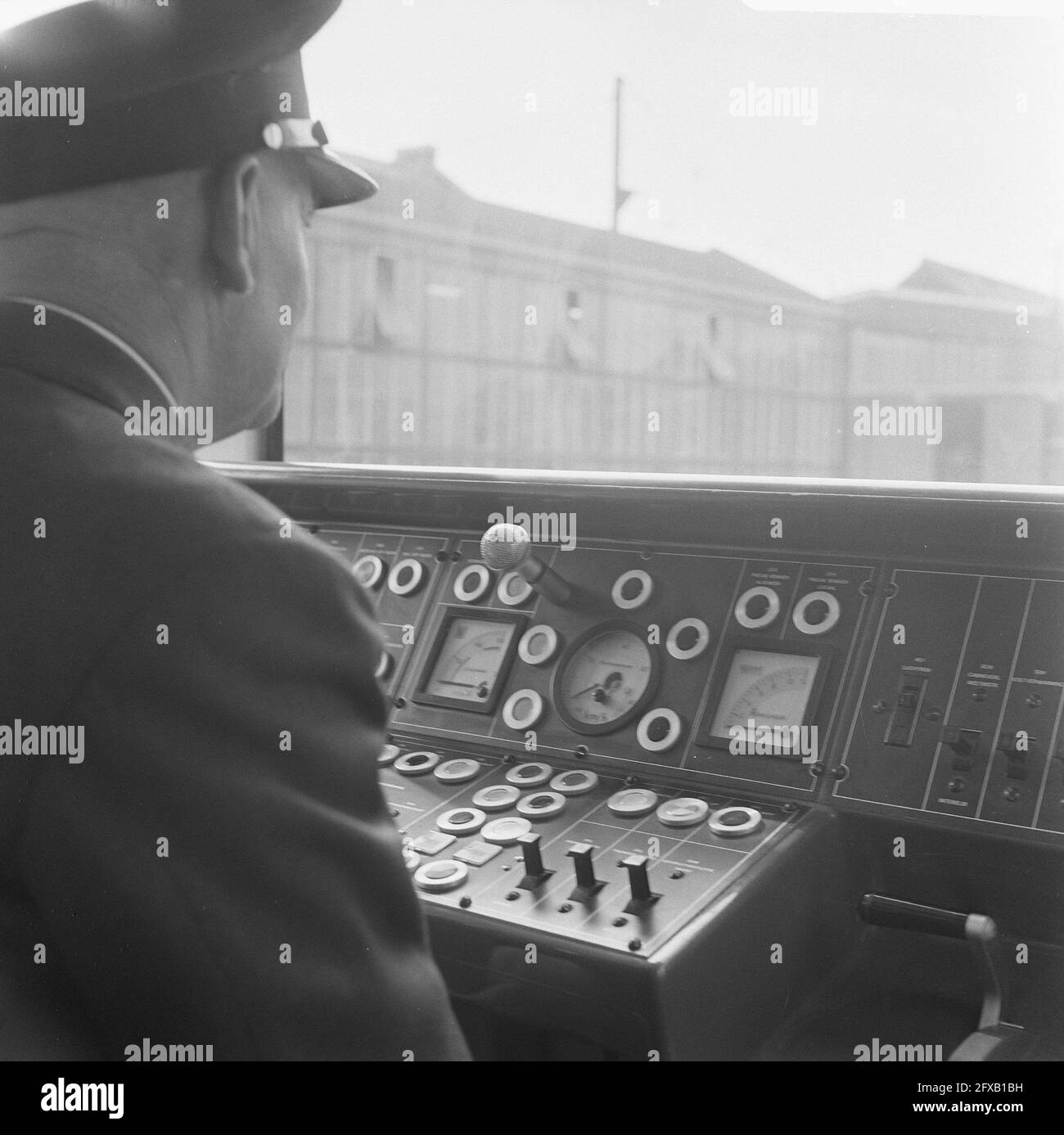 First Metro train set for Rotterdam ready, May 17, 1966, metros, The ...