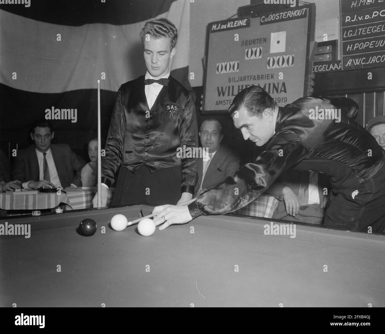 Final match major league billiards hi-res stock photography and images ...