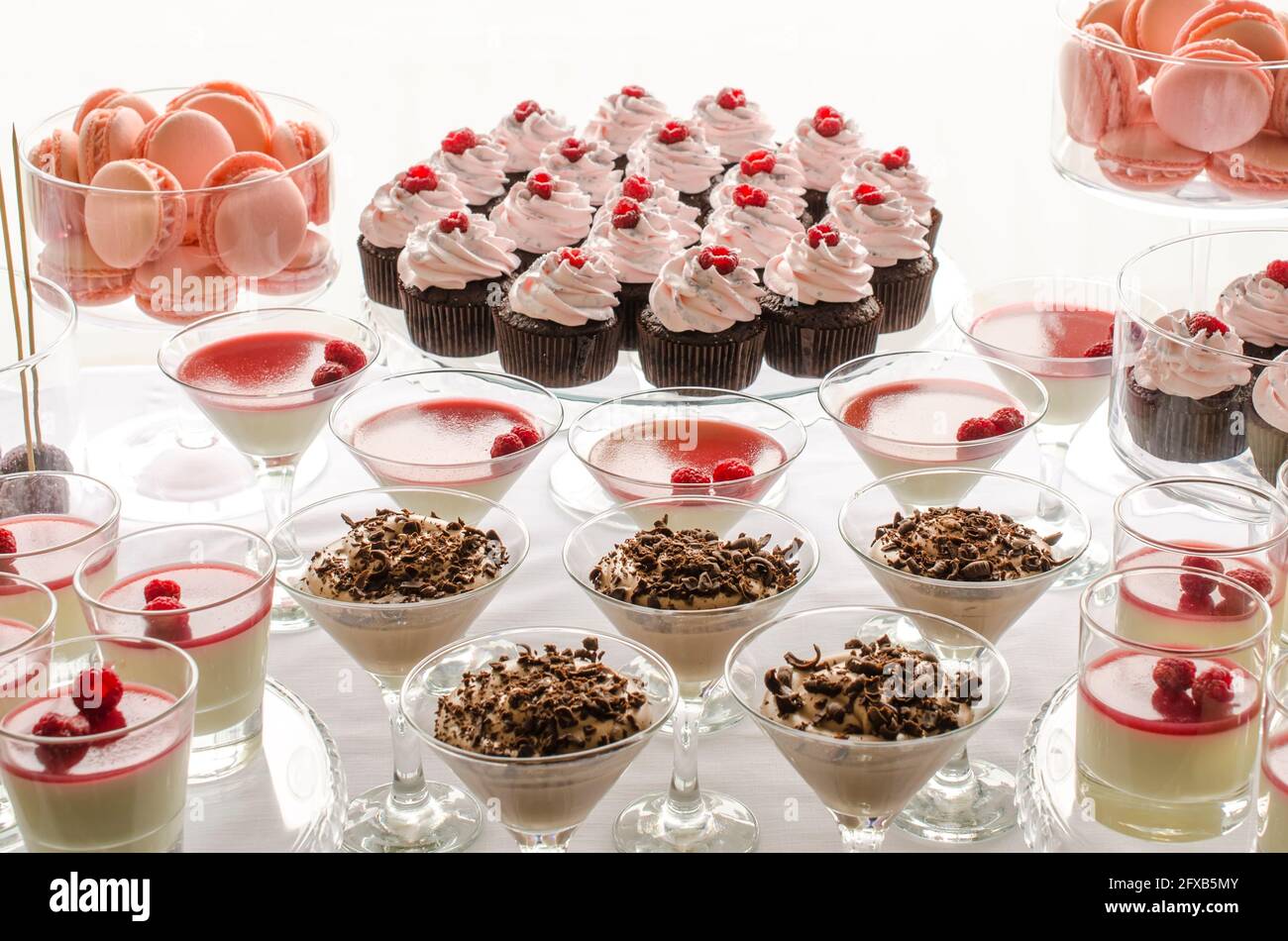 Beautiful sweets hi-res stock photography and images - Alamy