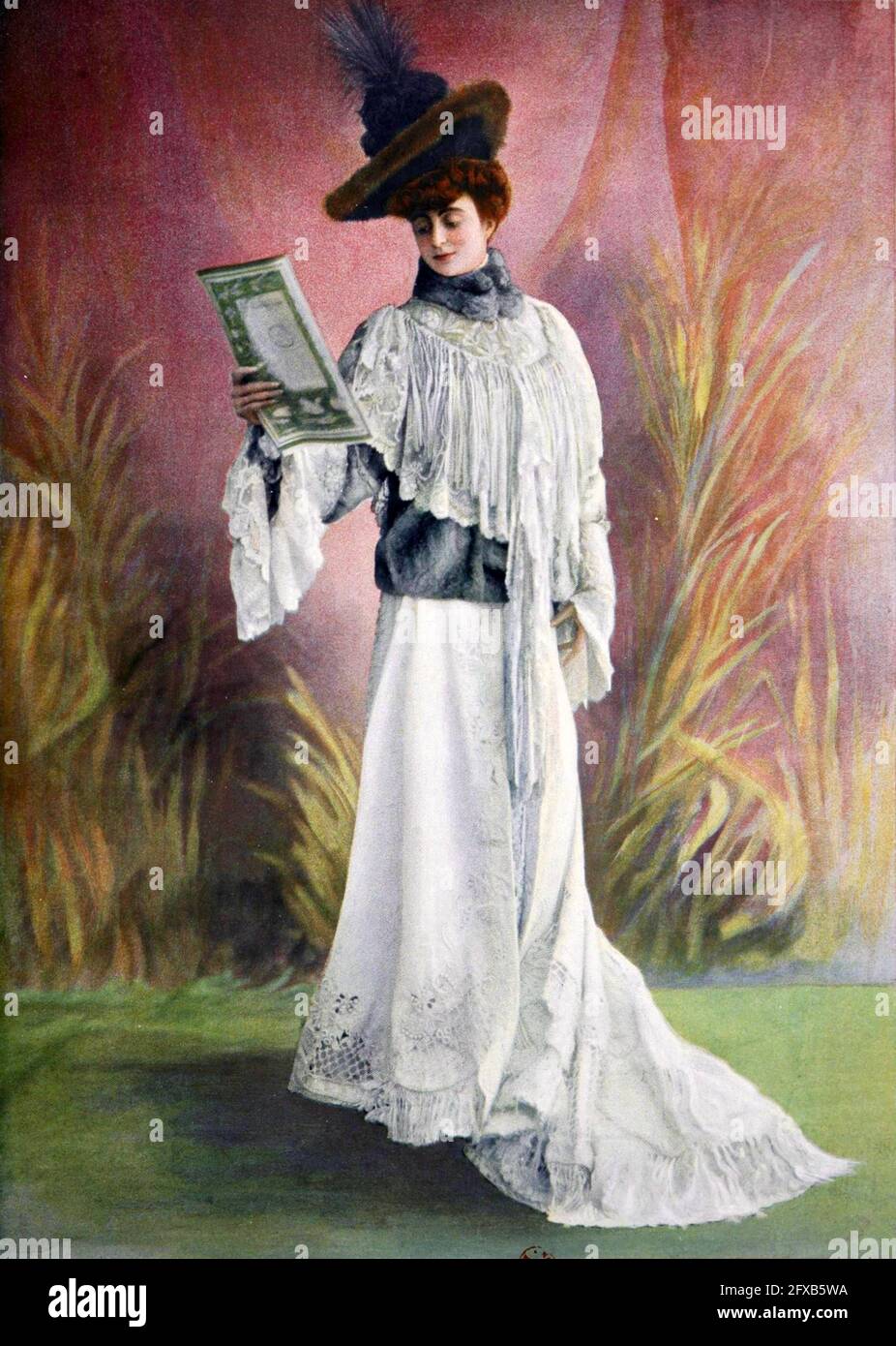 Vintage fashion photograph hi-res stock photography and images - Alamy