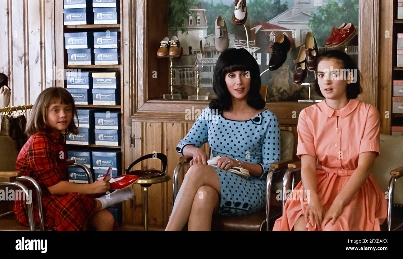 USA. Winona Ryder , Christina Ricci and Cher in a scene from the (C ...